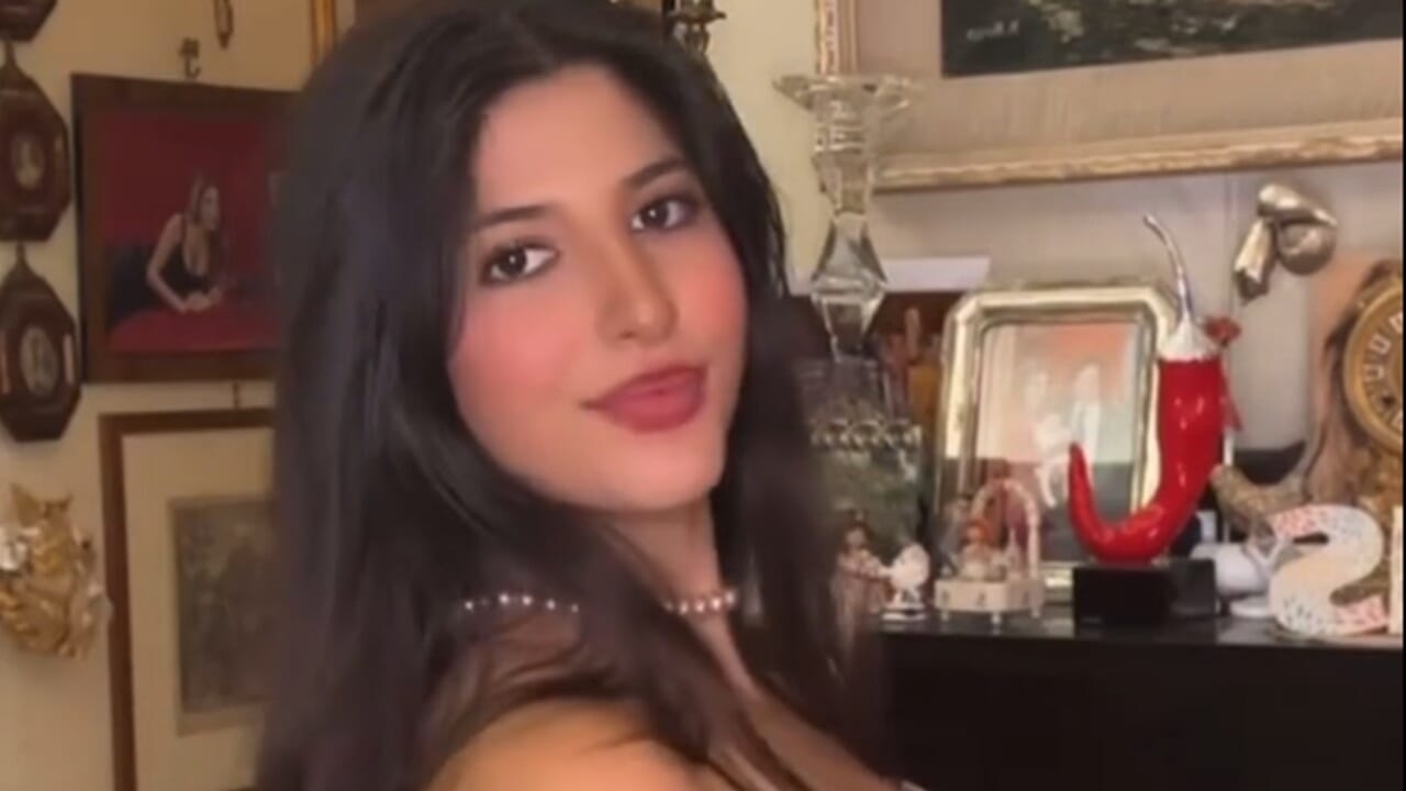 Grande Fratello, Perla Maria in casa fa una cosa mai vista prima ...